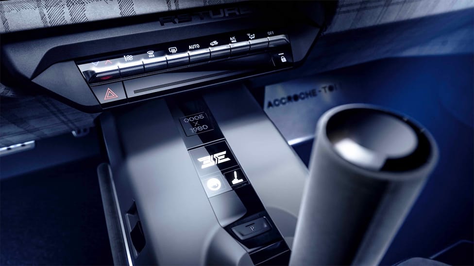 Official: the new R5 Turbo gets 536bhp, a massive 3,540lb ft, and a ...