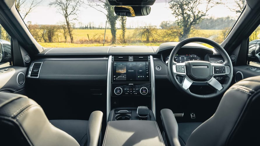 Land Rover Discovery Interior Layout & Technology | Top Gear