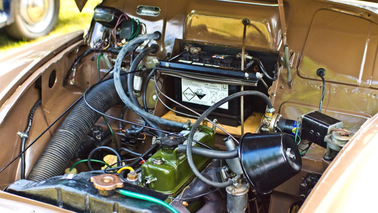 Top Gear's Top 9: underwhelming engine bays | Top Gear