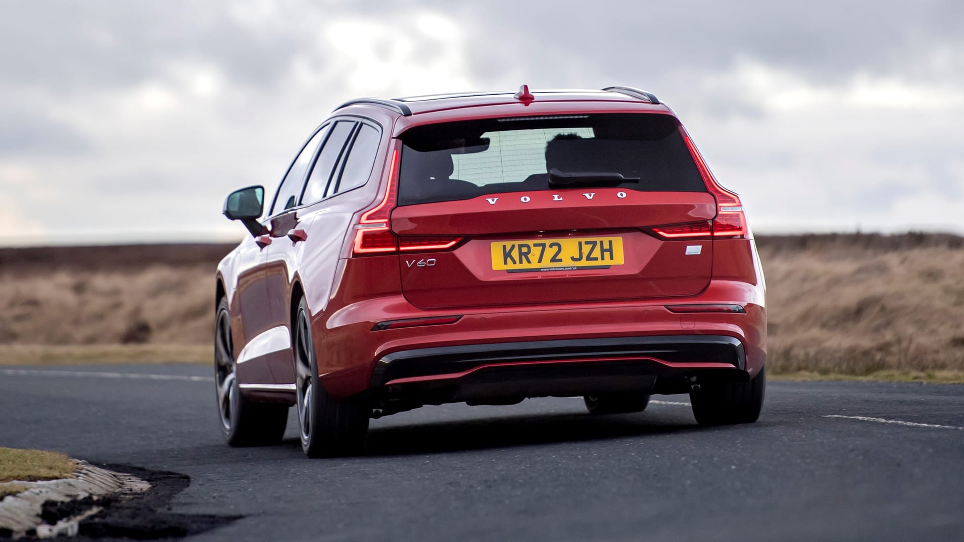 Volvo V60 Driving, Engines & Performance | Top Gear