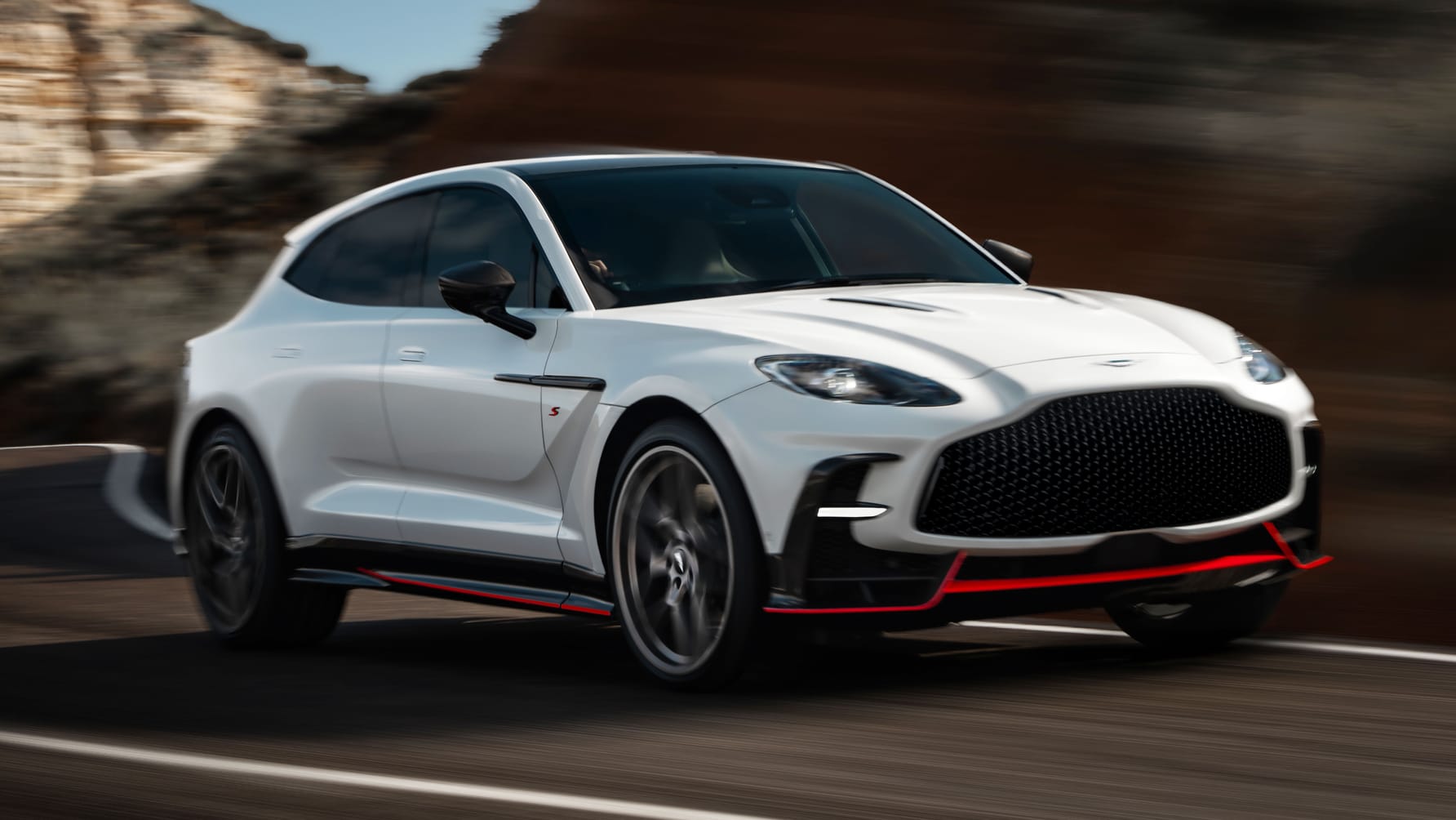 Aston Martin reveals its fastest and most powerful SUV: the new 717bhp ...
