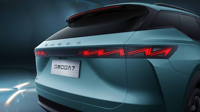 The Omoda 7 is a new 745-mile hybrid SUV coming your way this August ...