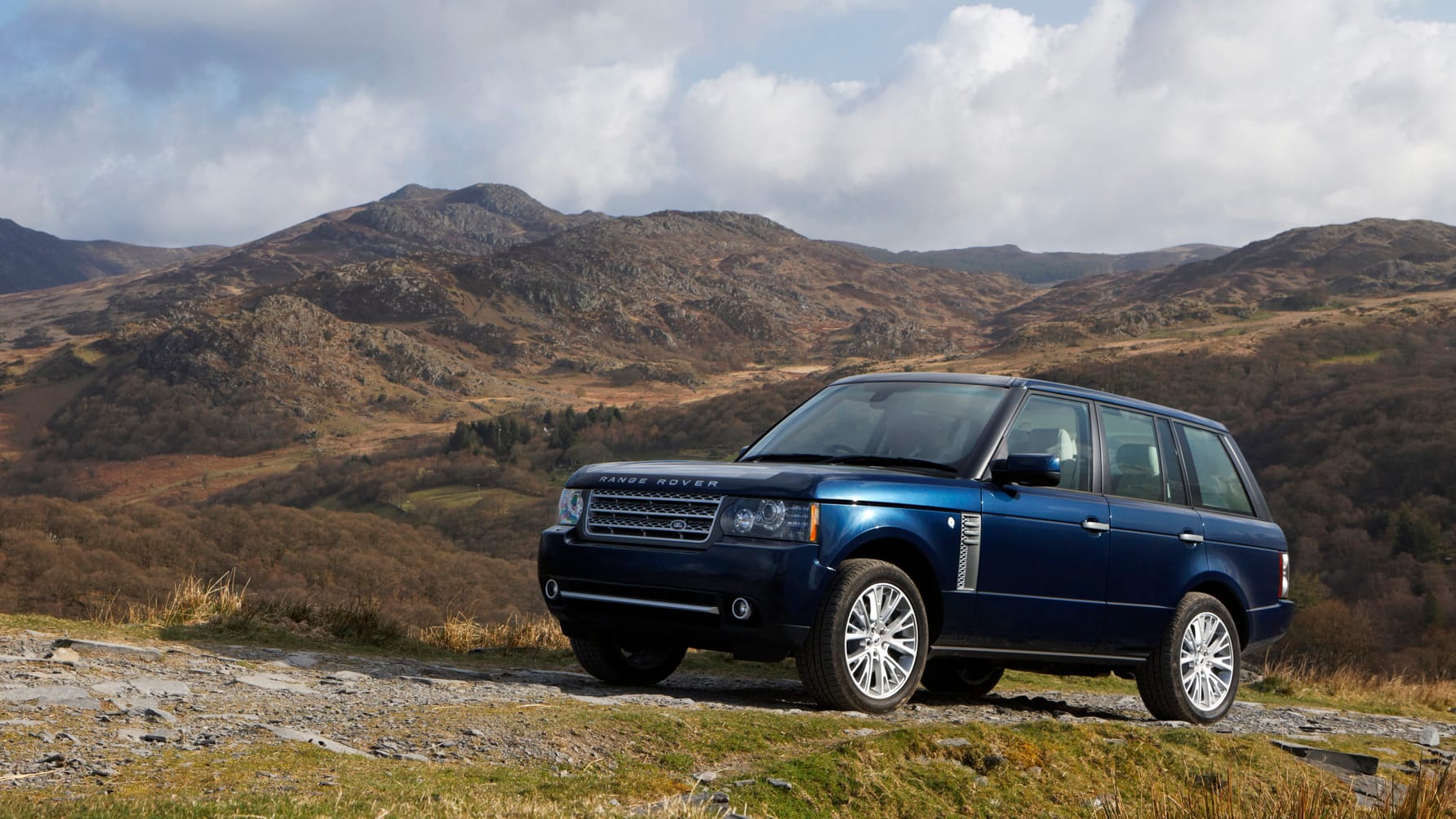 Land Rover Classic has a new upgrade to add Apple CarPlay to your L322 ...