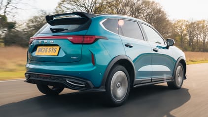 GWM Jolion Pro Interior Layout & Technology | Top Gear