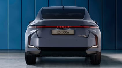 Confirmed: the swoopy eighth-gen Lexus ES is coming to the UK in 2026 ...