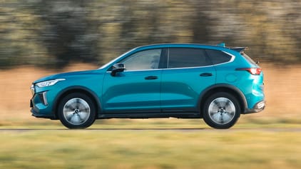 GWM Jolion Pro Interior Layout & Technology | Top Gear