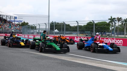 Lego’s built 10 functioning F1 cars for the Miami Grand Prix* | Top Gear