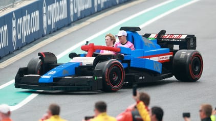 Lego’s built 10 functioning F1 cars for the Miami Grand Prix* | Top Gear