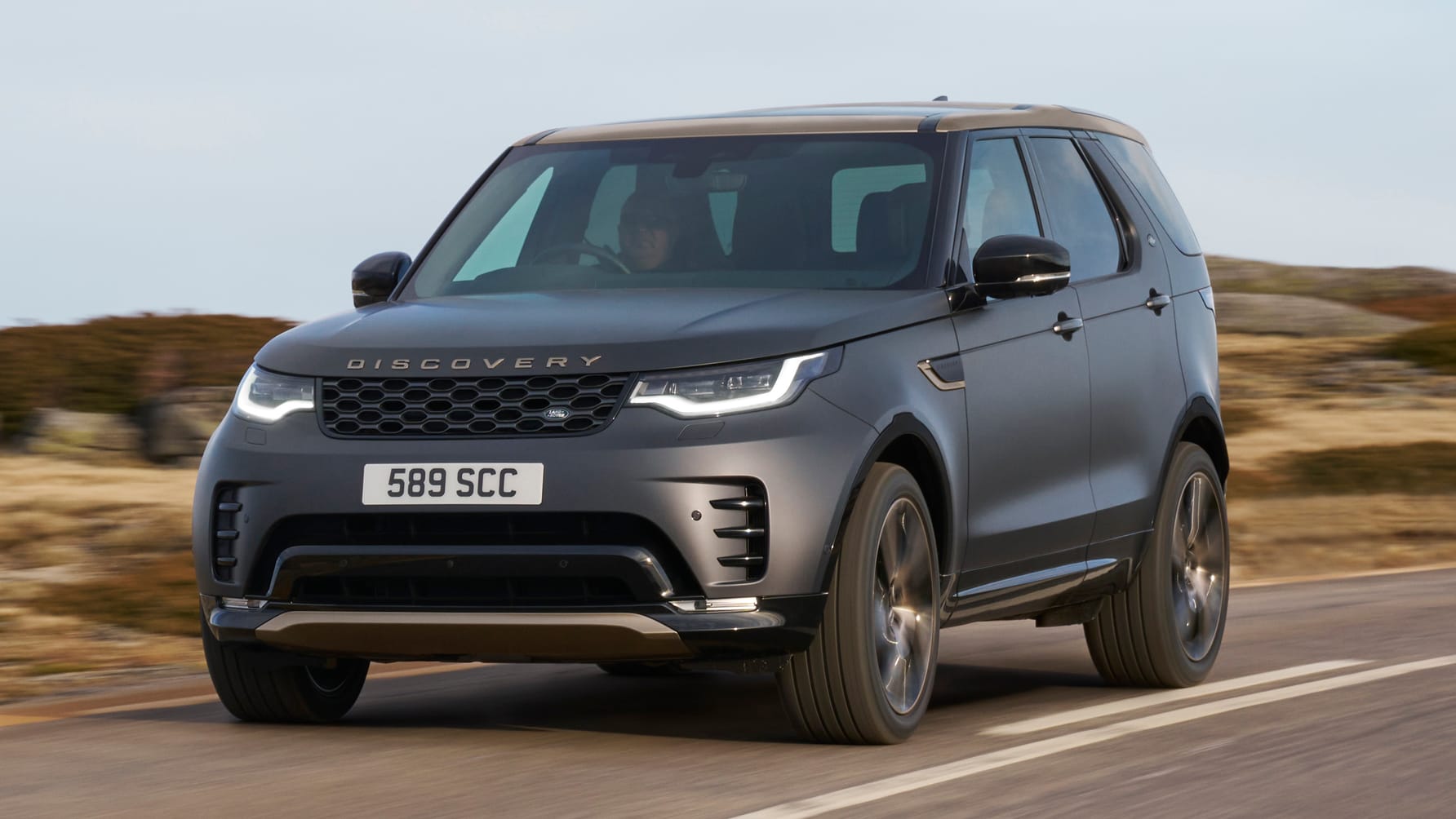 Land Rover has lightly updated the Discovery and unveiled two new ...