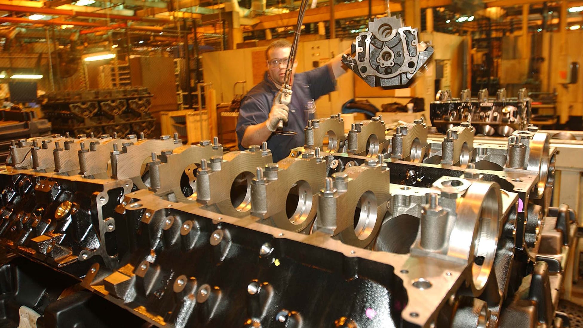 General Motors is investing $888m in a factory to build its sixth-gen ...
