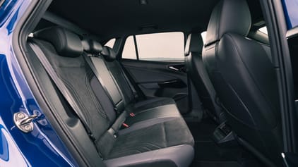 Volkswagen ID.4 Interior Layout & Technology | Top Gear