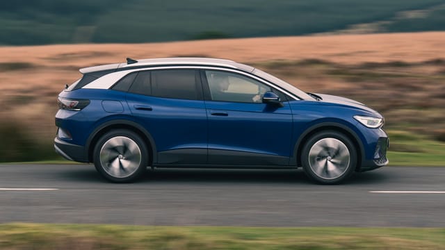 Volkswagen ID.4 Interior Layout & Technology | Top Gear