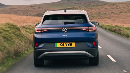 Volkswagen ID.4 Interior Layout & Technology | Top Gear