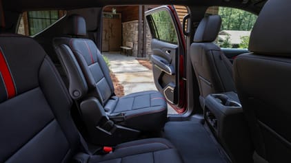 Chevrolet Traverse Interior Layout & Technology | Top Gear