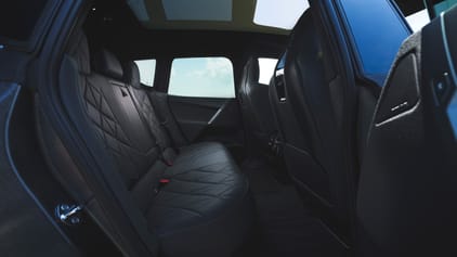 BMW iX Interior Layout & Technology | Top Gear