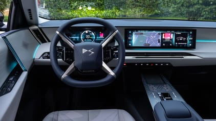 DS No 8 Review 2025 | Top Gear
