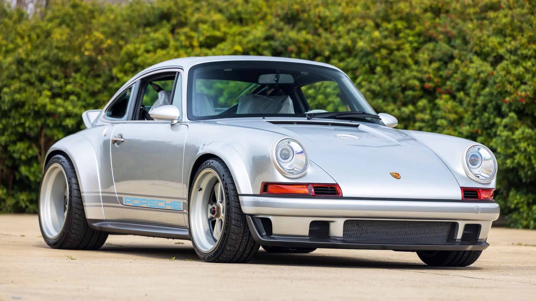 Someone’s just paid $800k over the list price for this Singer DLS | Top ...