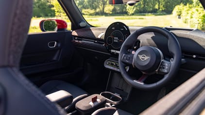 Mini Cooper Interior Layout & Technology | Top Gear