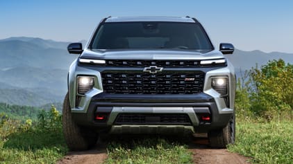 Chevrolet Traverse Interior Layout & Technology | Top Gear