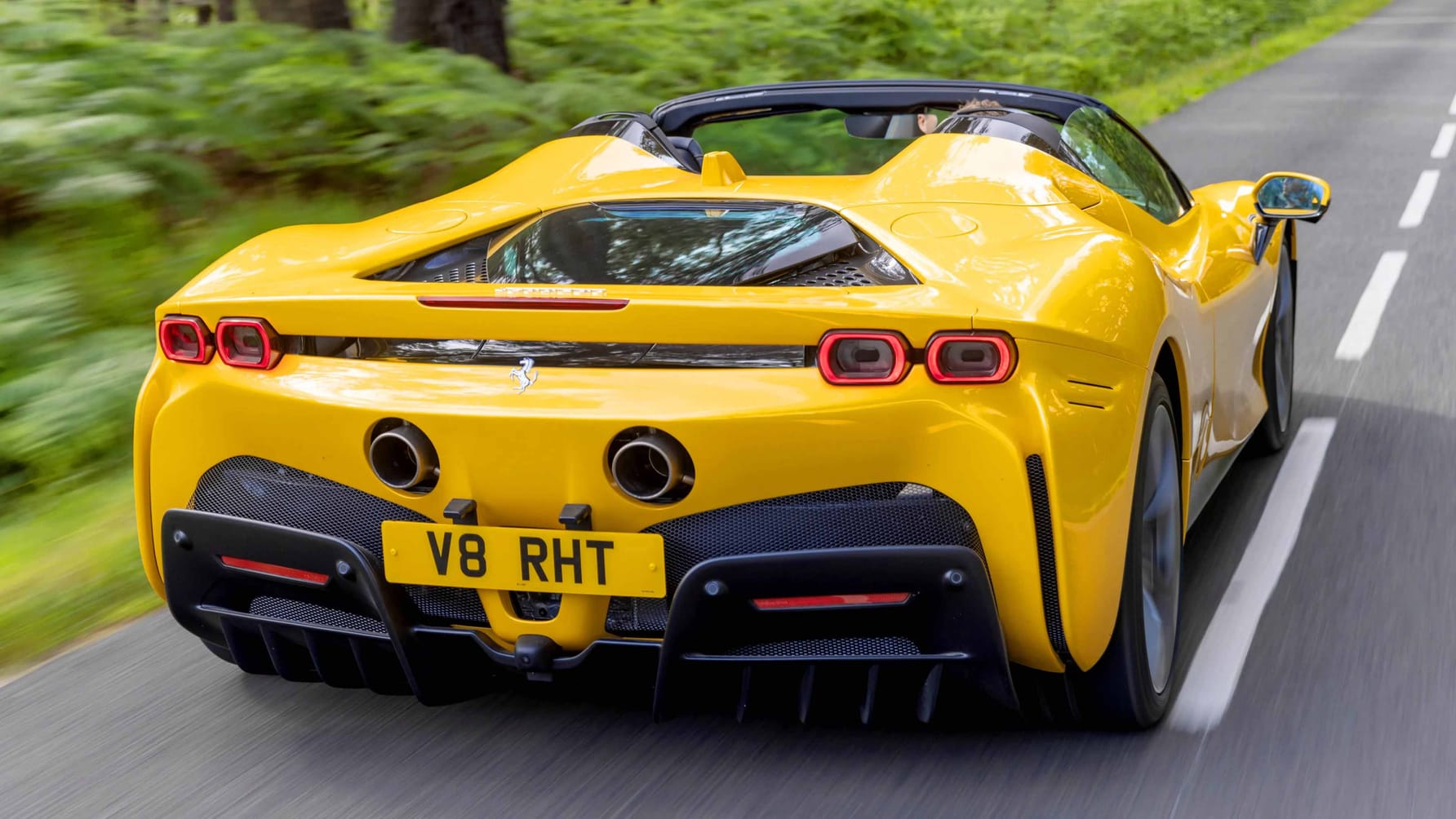 Ferrari will retro-fit its spoiled supercars with new steering wheel ...