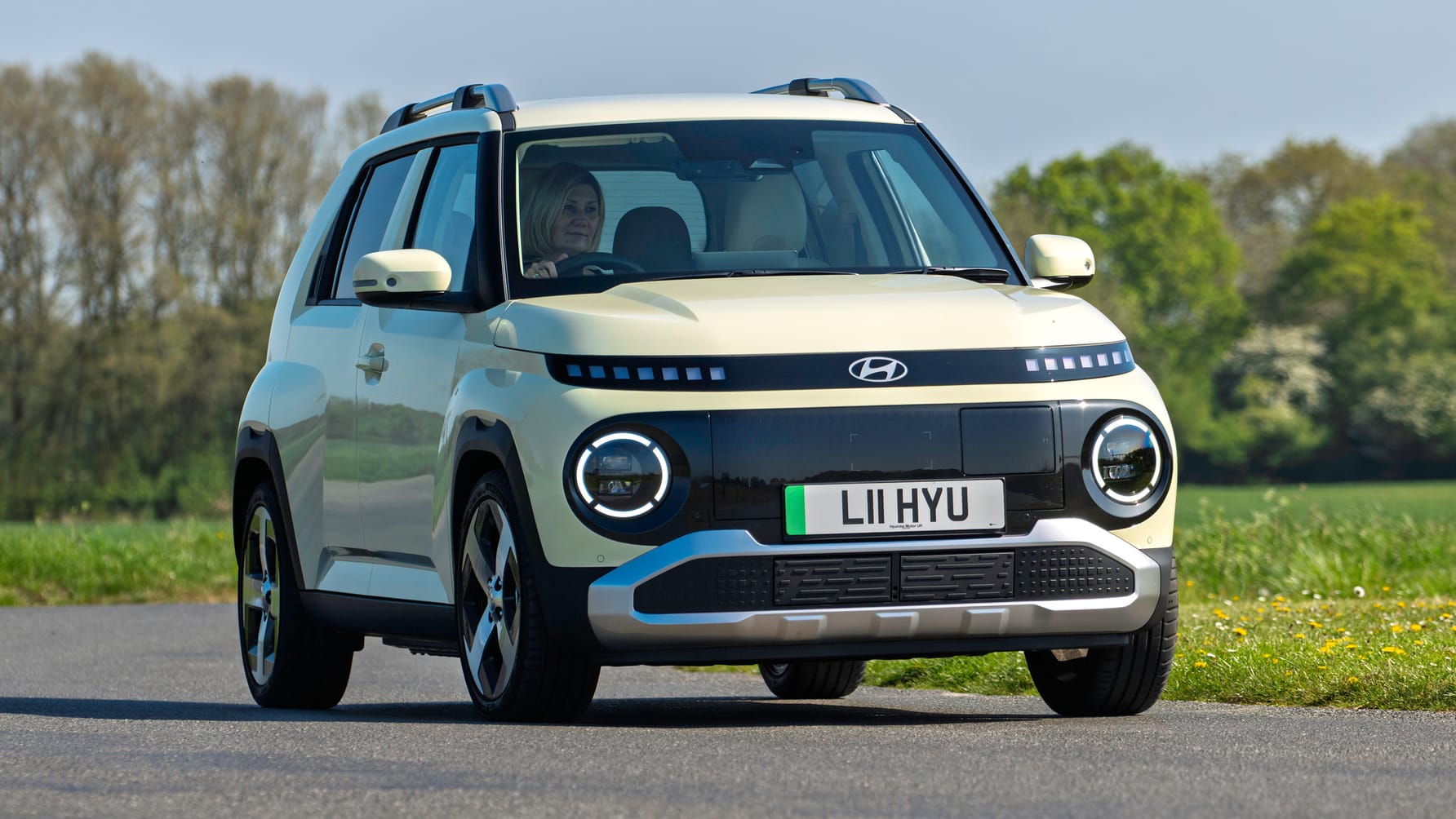 Hyundai Inster Interior Layout & Technology | Top Gear