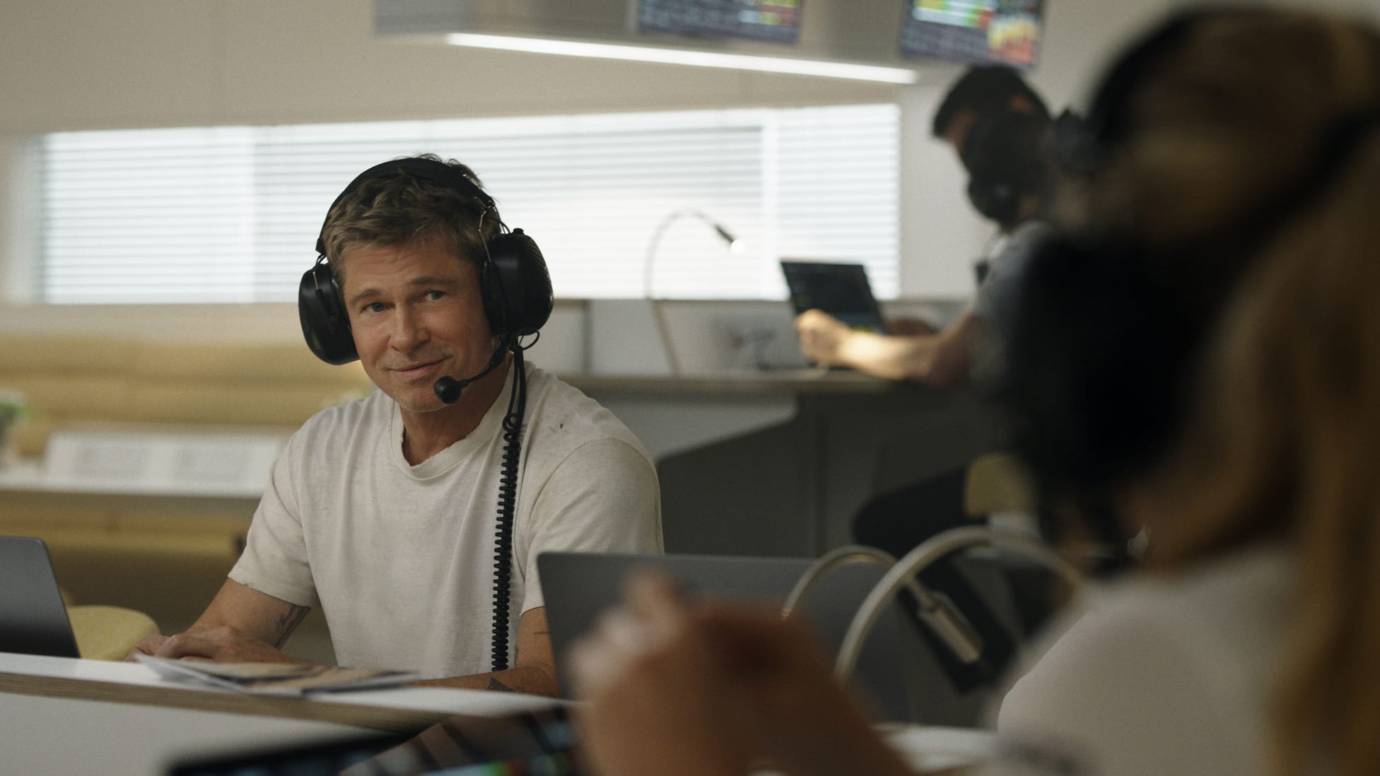 Brad Pitt "didn't sleep for 36 hours" after driving a 2023 McLaren F1 car | Top Gear