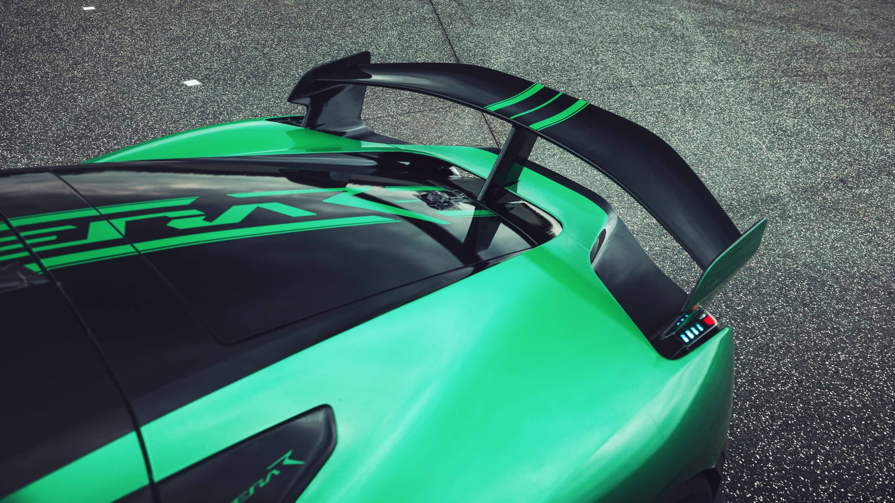 Your move, Koenigsegg: Rimac Nevera R smashes new 0-400-0kmh record ...