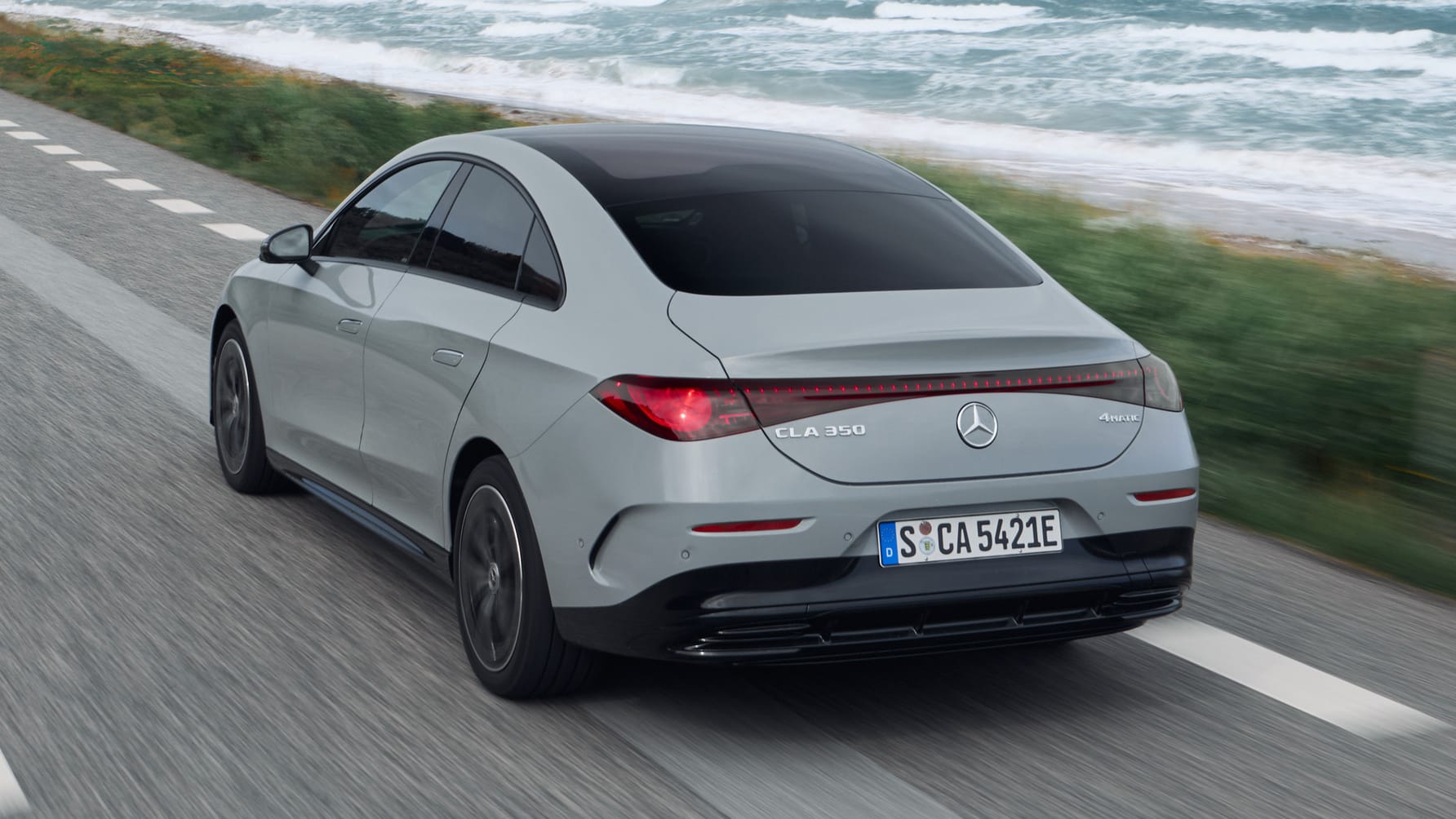 Mercedes-Benz CLA Interior Layout & Technology | Top Gear