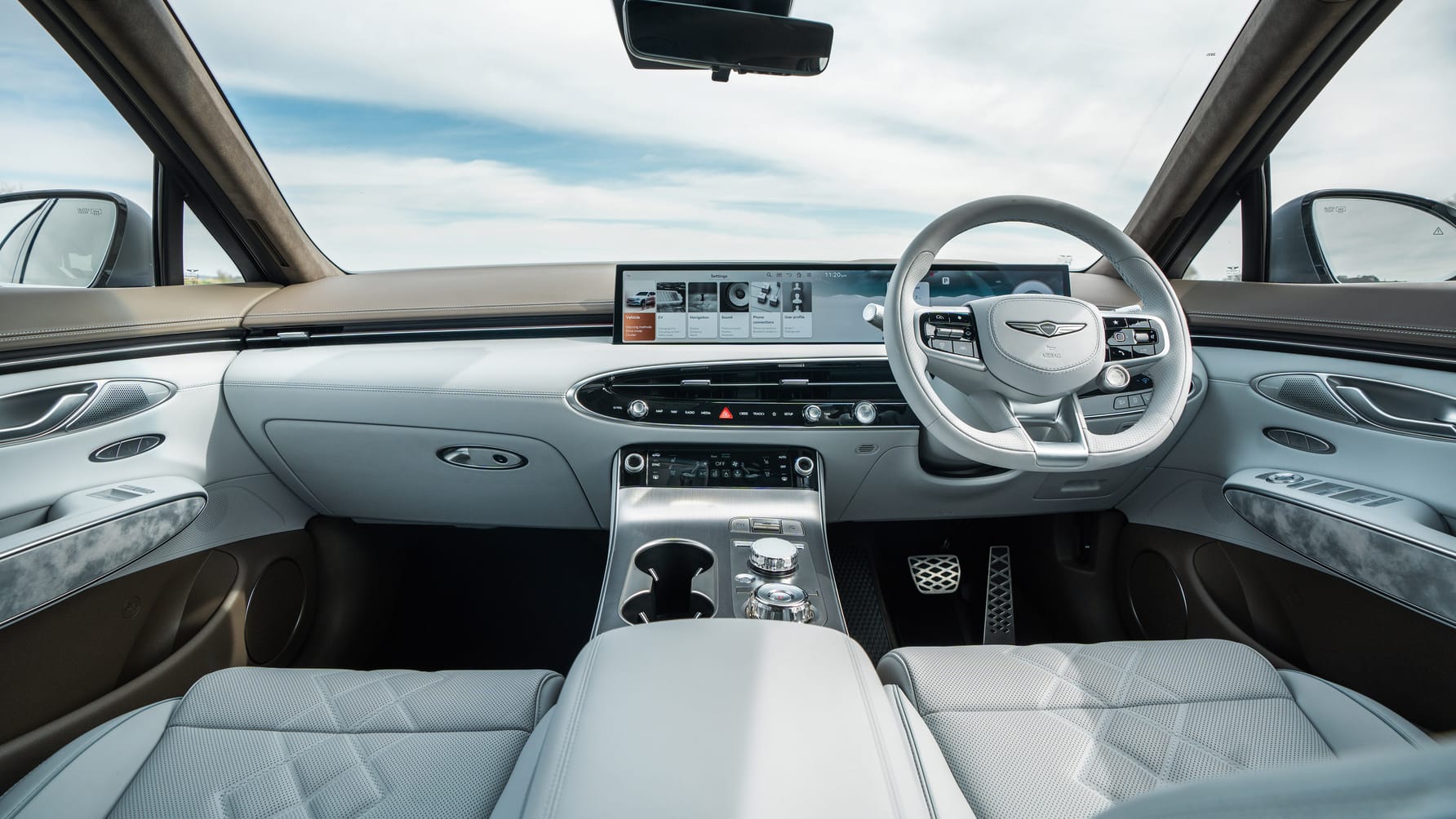 Genesis GV70 Electrified Driving, Engines & Performance | Top Gear