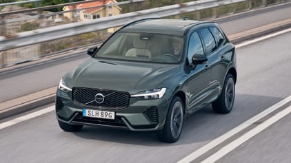 Volvo XC60 Interior Layout & Technology | Top Gear