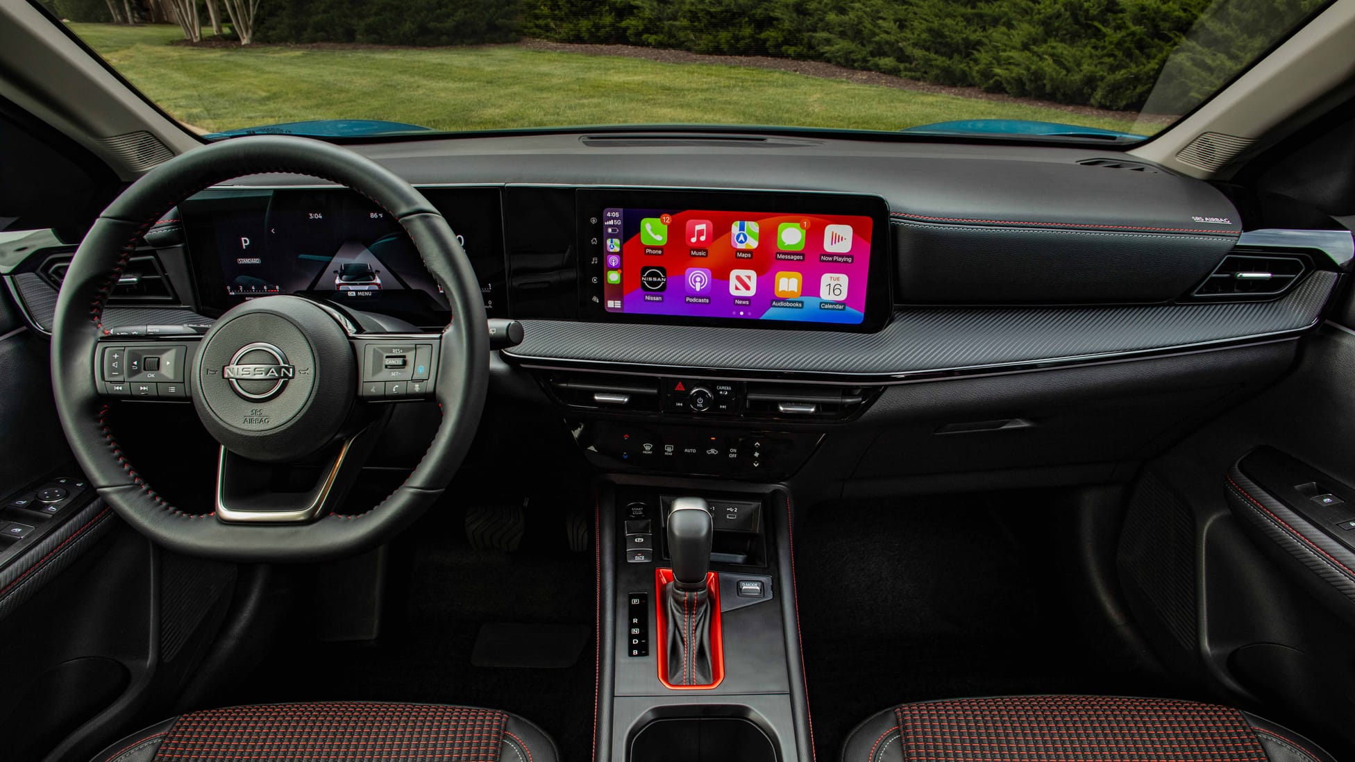 Nissan Kicks Interior Layout & Technology | Top Gear