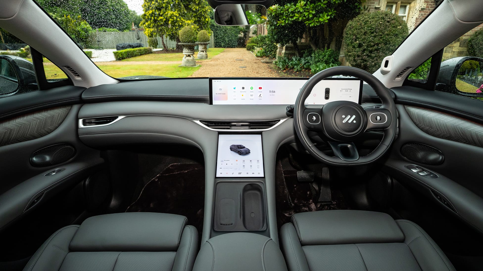 MG Motor UK IM6 Interior Layout & Technology | Top Gear