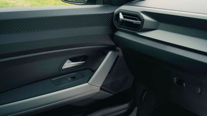 Dacia Bigster Interior Layout & Technology | Top Gear