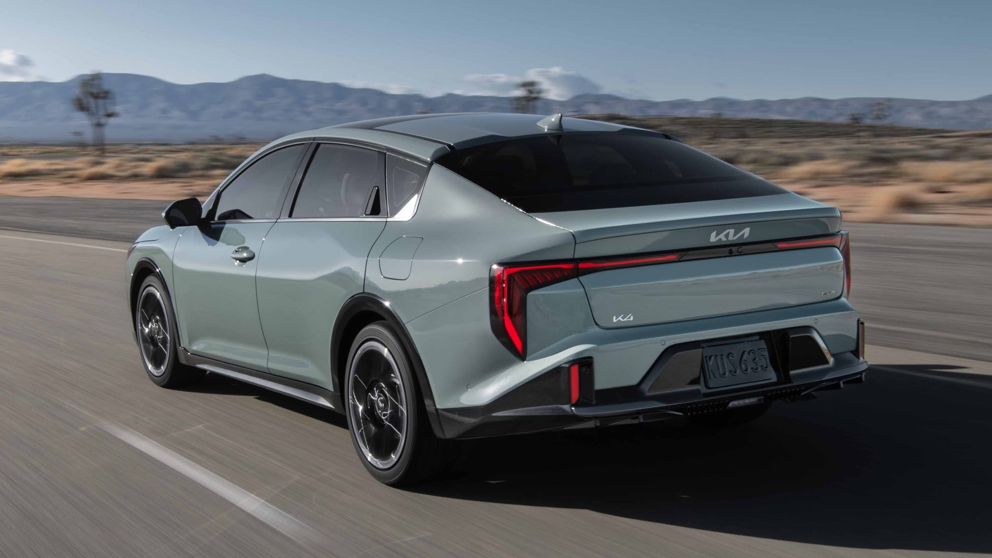 Kia K4 Interior Layout & Technology | Top Gear