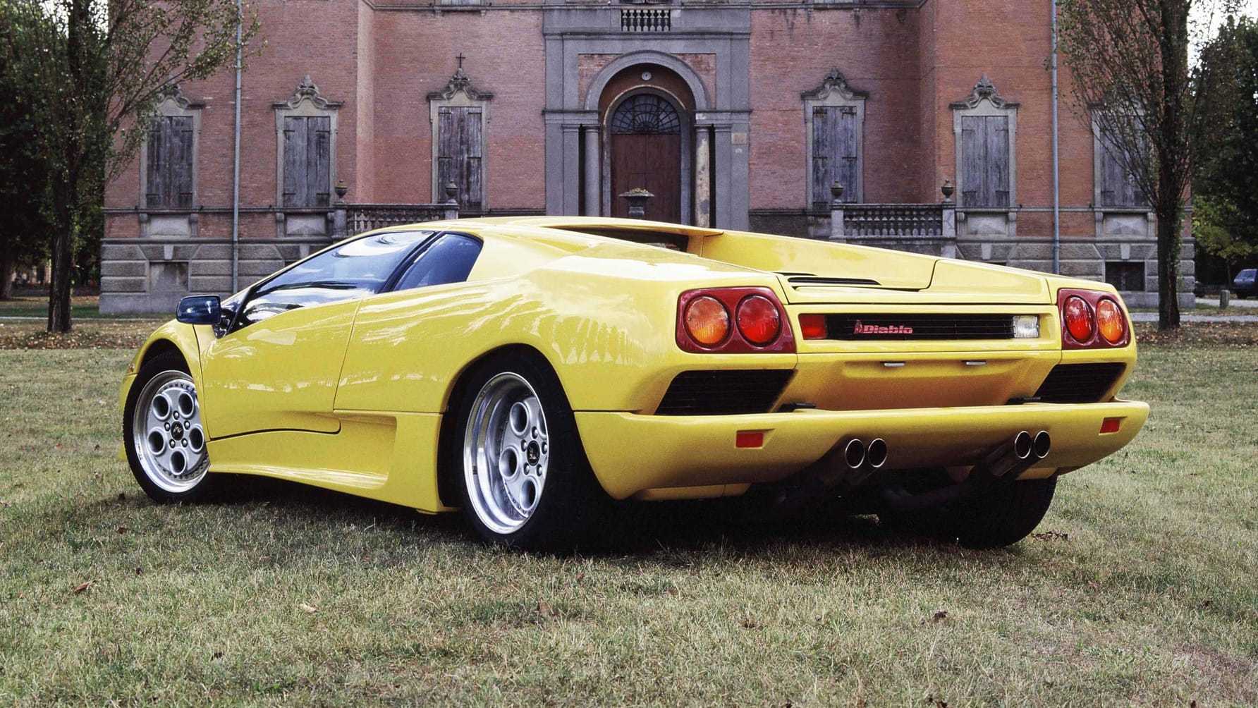 Diablo at 35: here are 24 pictures of Lambo’s glorious supercar | Top Gear