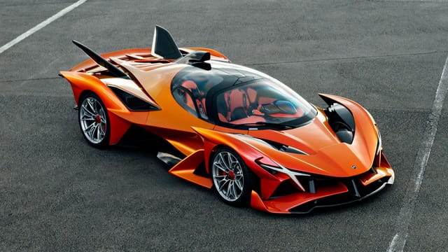 Look! It’s a new 208mph German car with a naturally aspirated V12 ...