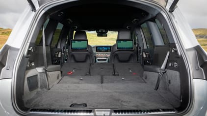 Mercedes-Benz GLS Interior Layout & Technology | Top Gear