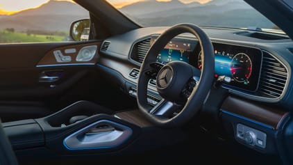 Mercedes-Benz GLS Interior Layout & Technology | Top Gear