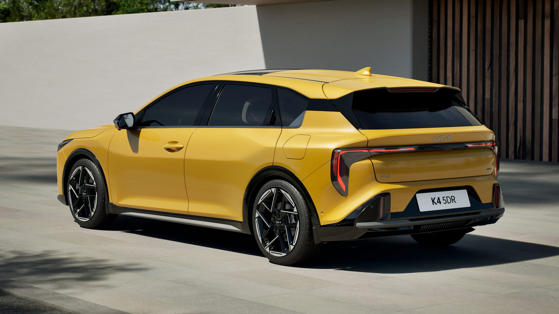 The new petrol-powered Kia K4 is a VW Golf-sized family hatch headed to ...