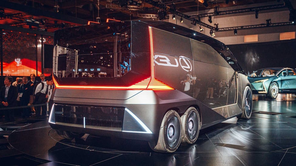 The joy of six: Lexus reinvents its top limo as a six-wheel ultra-lux ...
