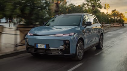 Leapmotor B10 Interior Layout & Technology | Top Gear