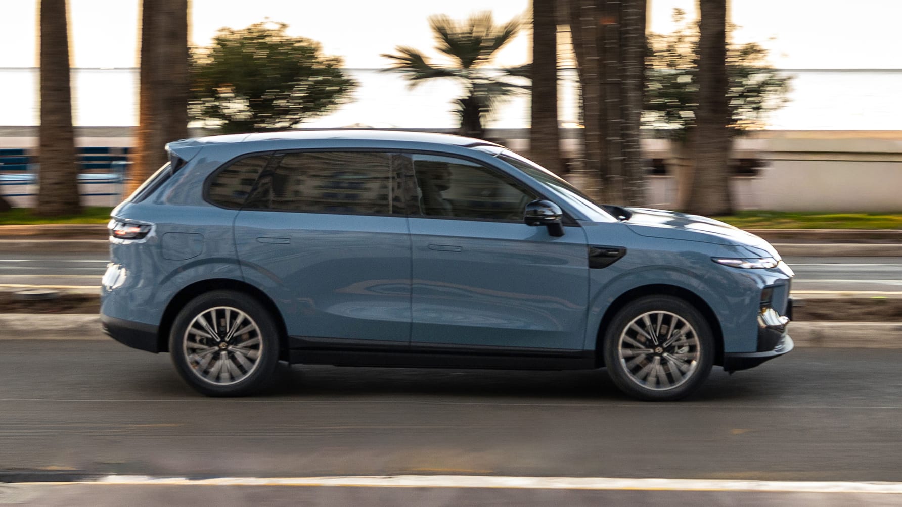 Leapmotor B10 Interior Layout & Technology | Top Gear