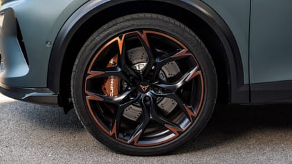 Cupra Formentor VZ5 review: 5cyl RS3 power in a posh SUV Reviews 2025 ...