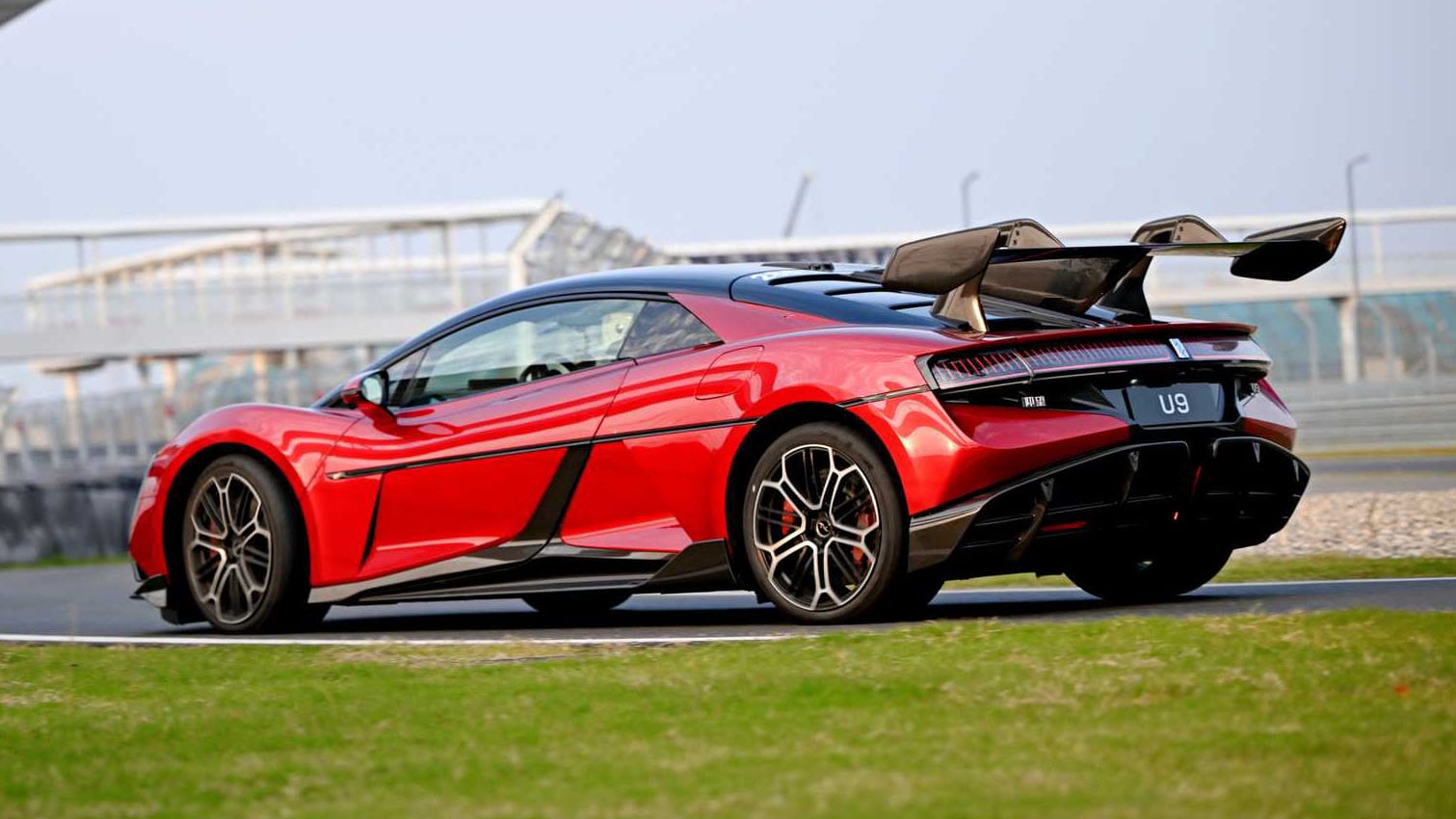 Yangwang U9 review: the 1,288bhp electric Chinese supercar that can ...