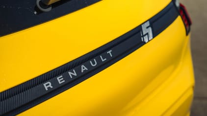 Renault 5 Interior Layout & Technology | Top Gear