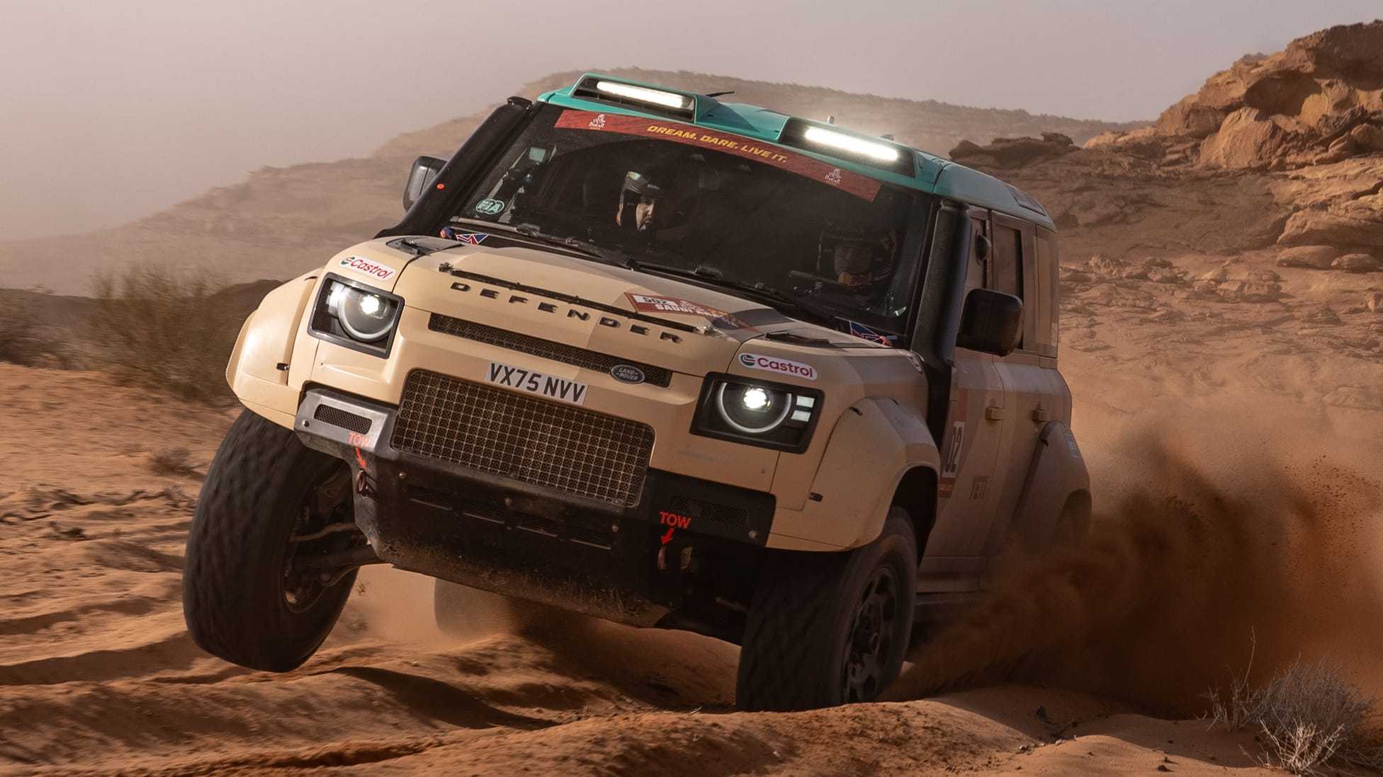 Dakar’s first Marathon Stage sees Peterhansel win again for Defender ...
