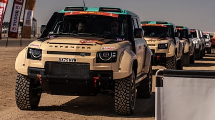 Defender’s Dakar campaign is off to a perfect start | Top Gear