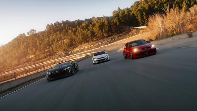 Look! The 641bhp, mid-engined twelve-cylinder Golf GTI is back, and now ...