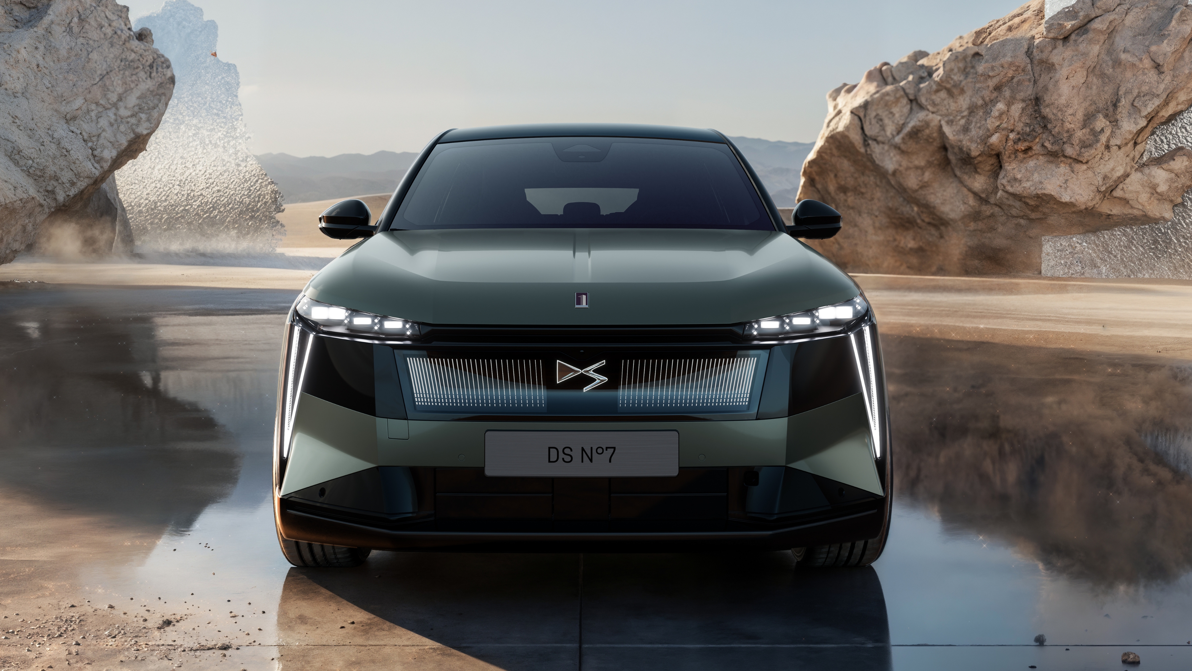 This is the new DS No7, and the long-range e-version claims 460 miles ...