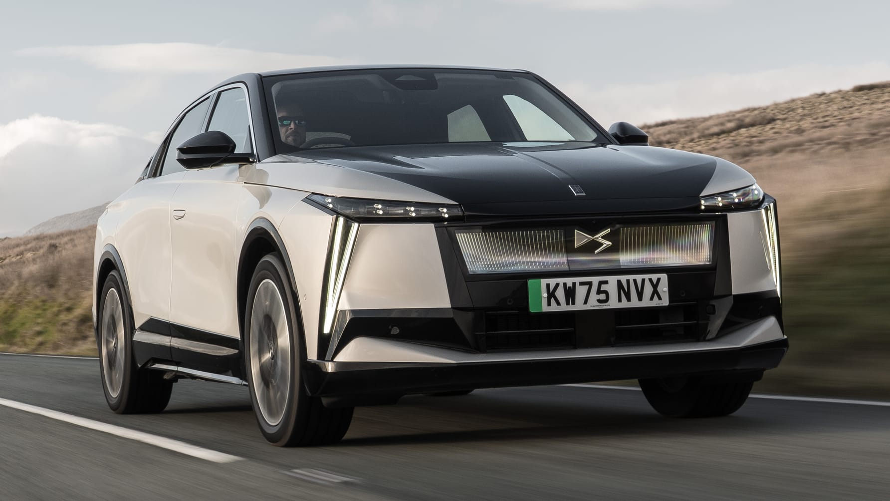 DS No 8 Review 2026 | Top Gear